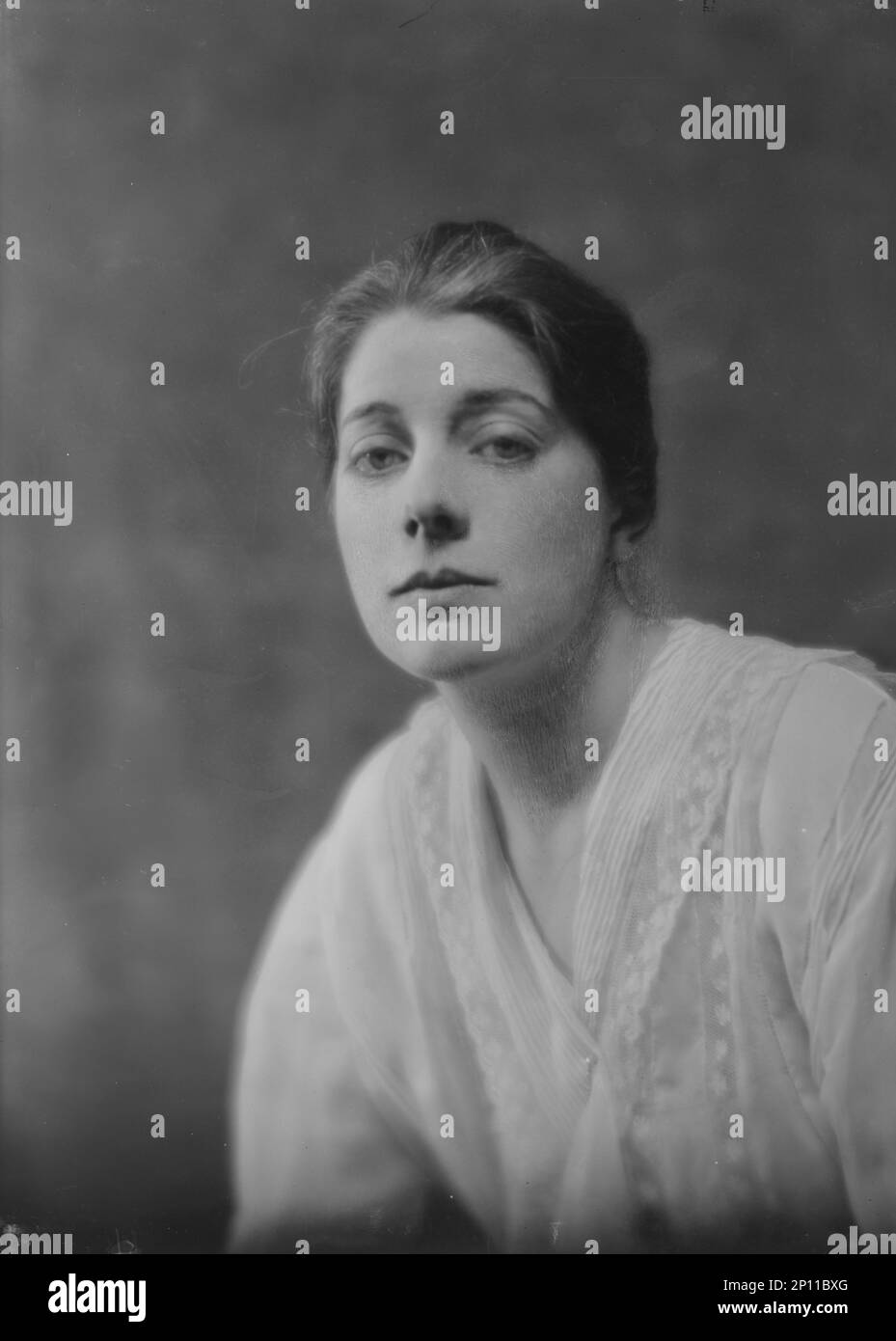 Elsinger, Miss, portrait photograph, 1917 Feb. 7 Stock Photo - Alamy