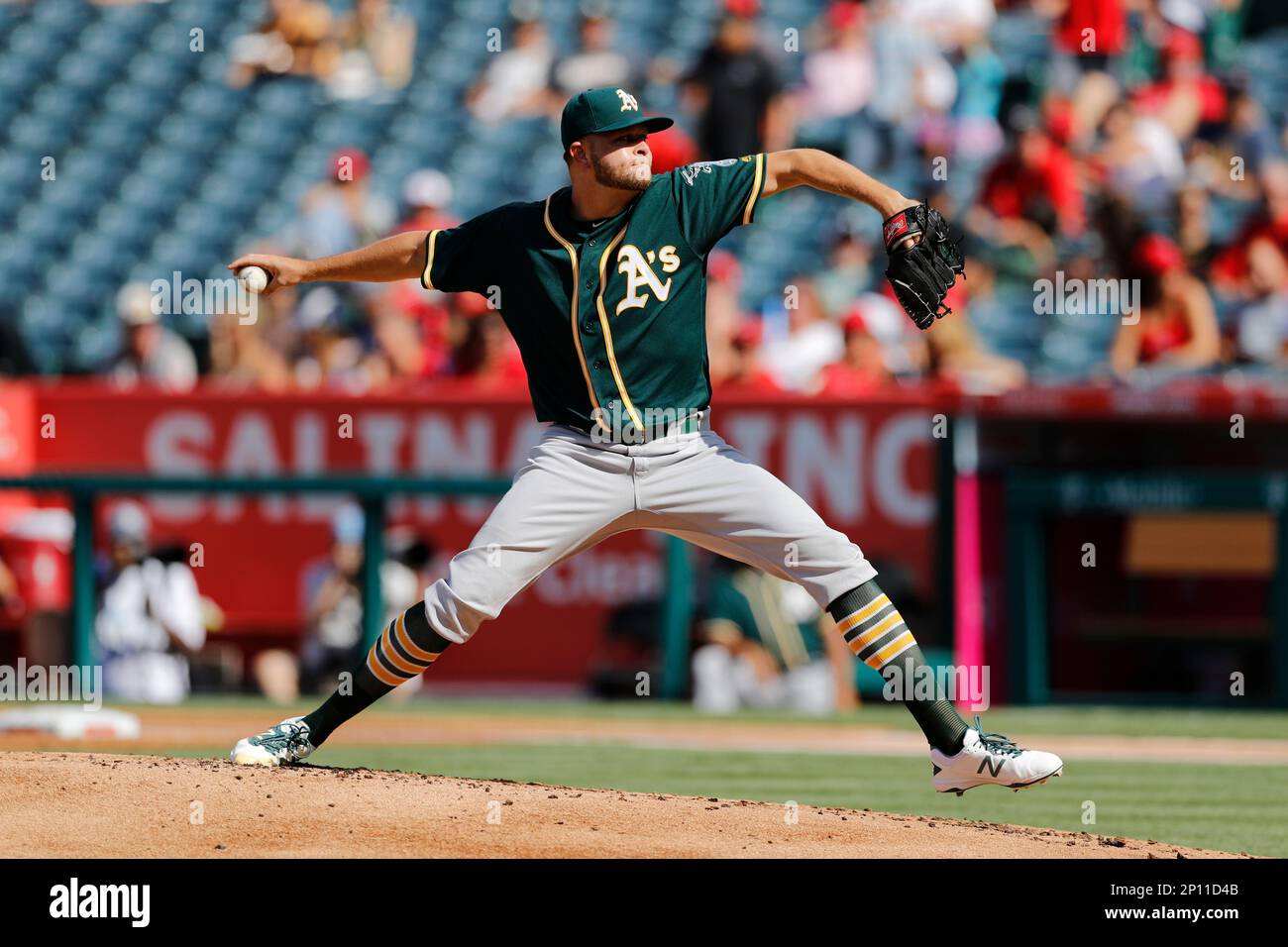 August 4, 2016: Oakland Athletics starting pitcher Jesse Hahn (32 ...