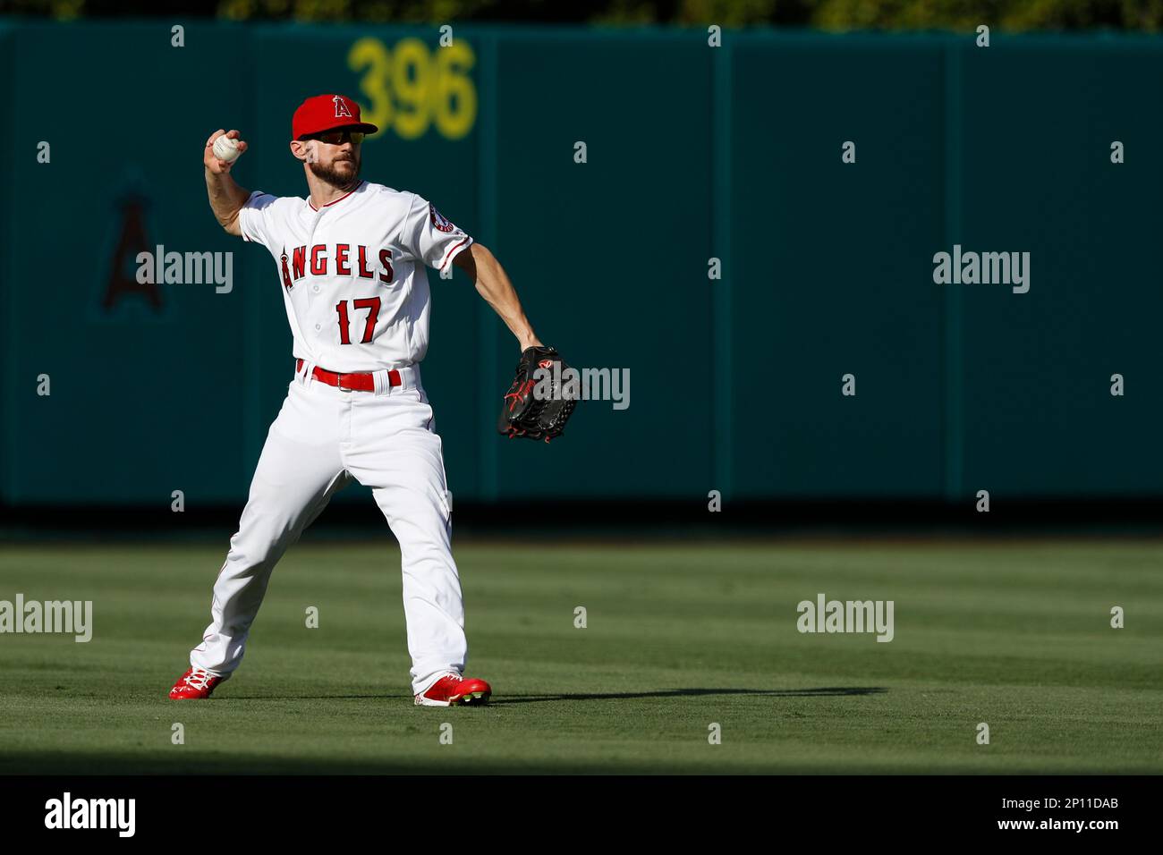 August 4, 2016: Los Angeles Angels left fielder Shane Robinson (17 ...