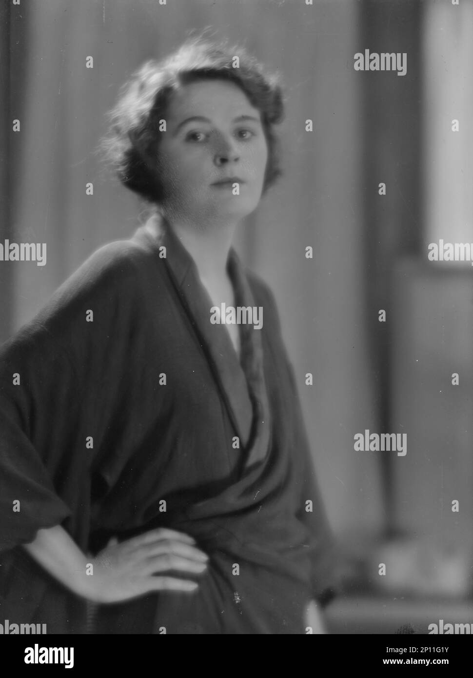 Female gardner hi-res stock photography and images - Alamy