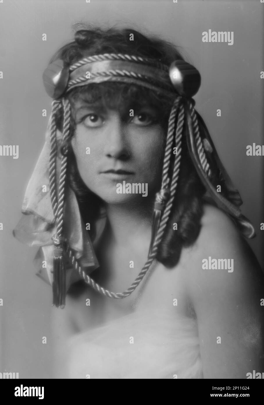 Fuller, Mary, Miss, portrait photograph, between 1913 and 1924 Stock ...