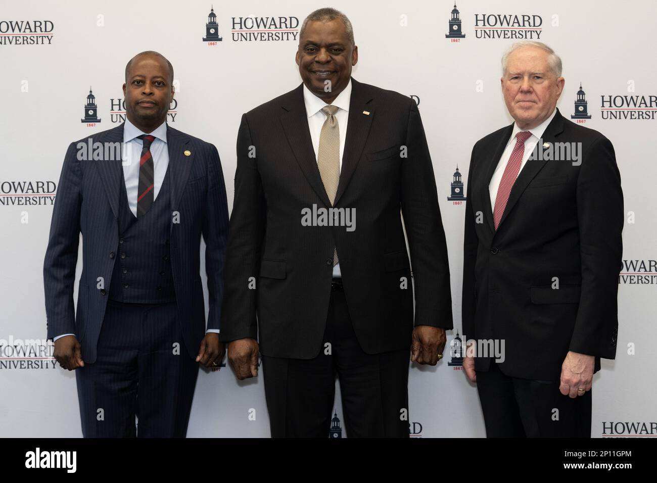 Secretary of Defense Lloyd J. Austin III poses for a photo with Howard ...