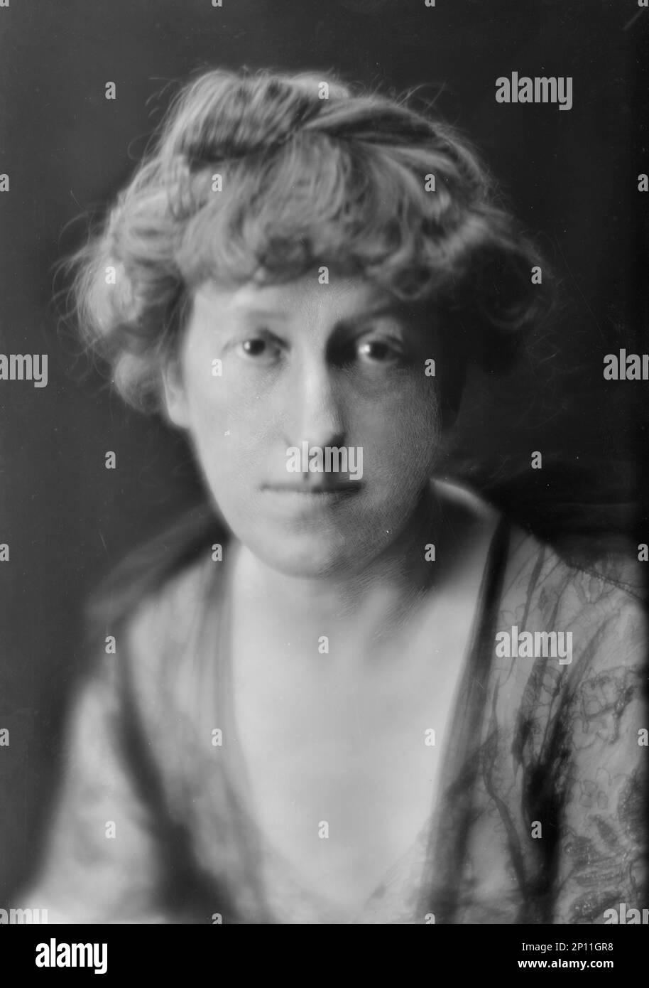Getty, Samuel, Mrs., portrait photograph, 1915 Stock Photo - Alamy