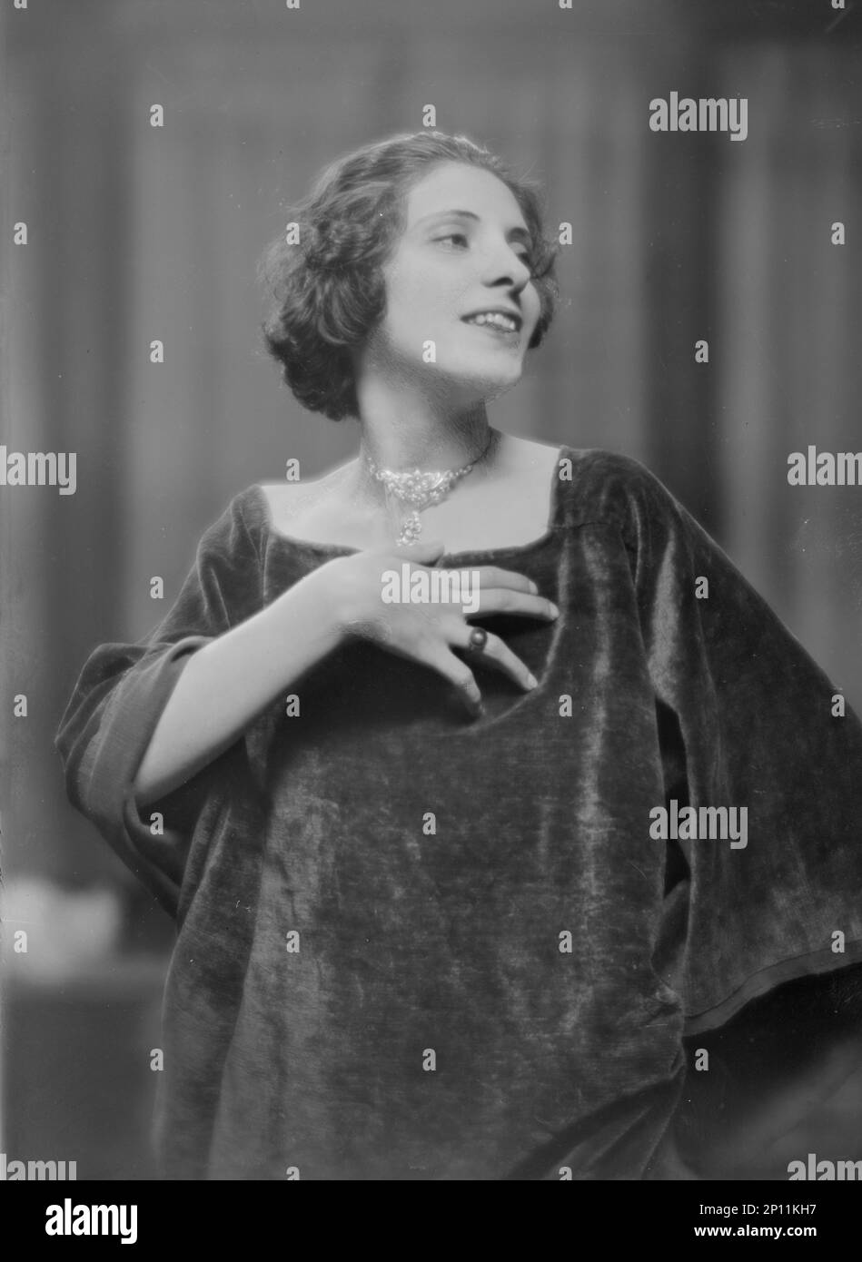 Aida cloth hi-res stock photography and images - Alamy