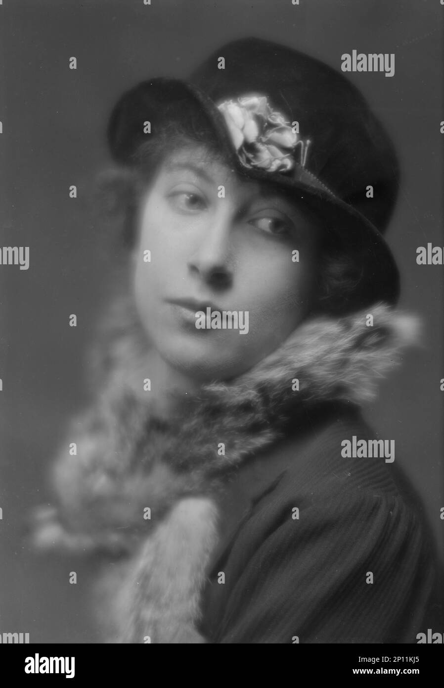 Miss gwynn hi-res stock photography and images - Alamy