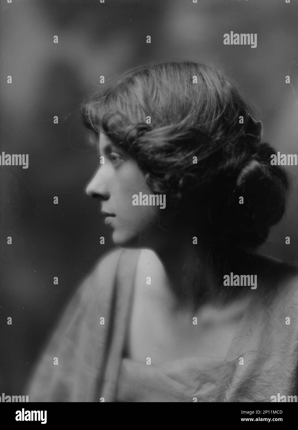 Studio portrait still image Black and White Stock Photos & Images - Alamy