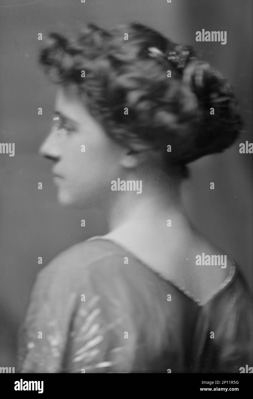 Heroy, Elizabeth, Miss, portrait photograph, 1915 Feb. 18 Stock Photo ...