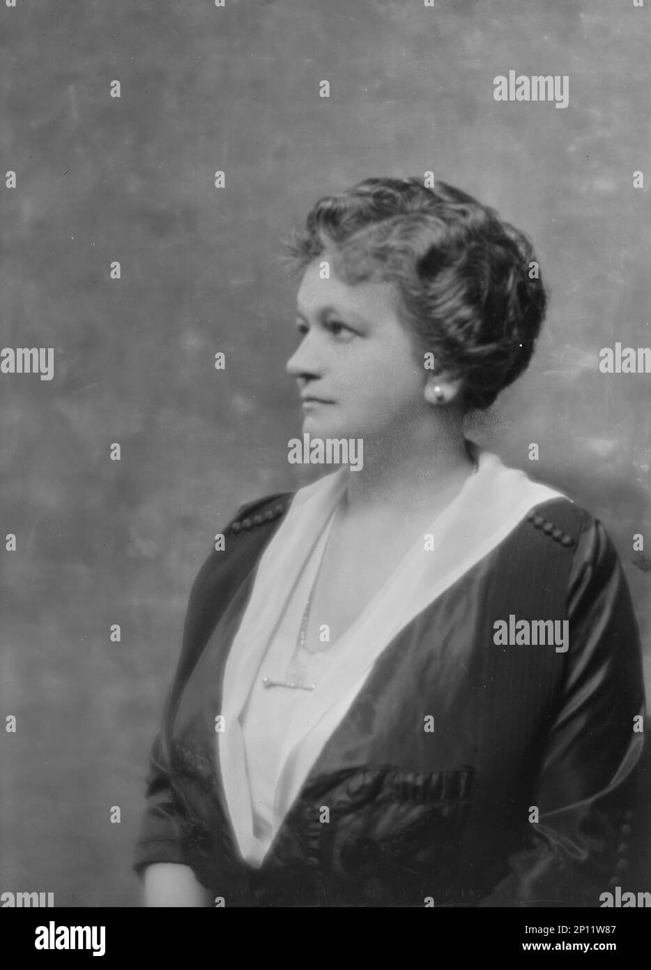 Mrs hopkins hi-res stock photography and images - Alamy
