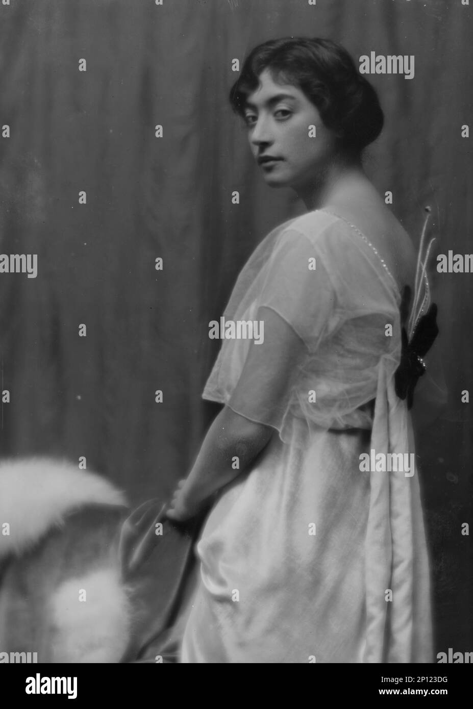 Kushland, May, Miss, portrait photographt, 1913 Stock Photo - Alamy