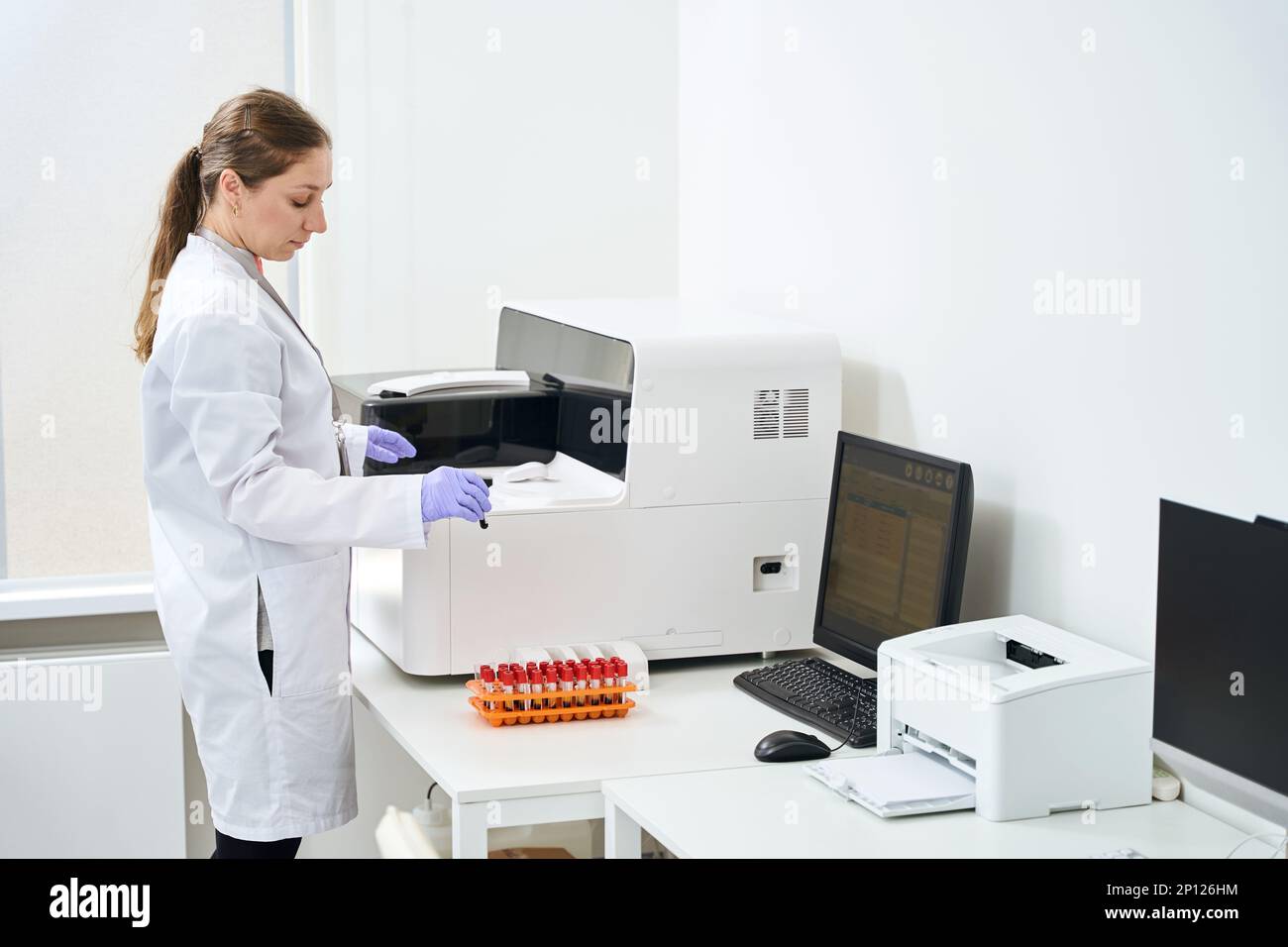 Immunochemiluminescent analyzer hi-res stock photography and images - Alamy