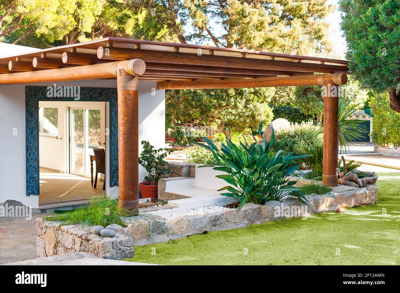 Modern house ireland country hi-res stock photography and images - Alamy