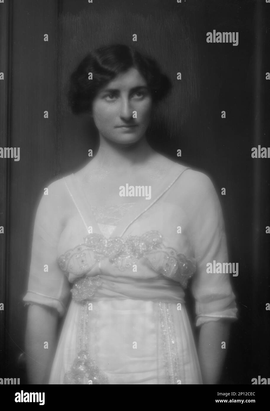 Morganthau, Ruth, portrait photograph, 1912 Nov. 20 Stock Photo - Alamy