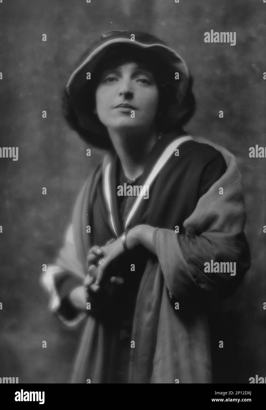 Toye marguerite namara hi-res stock photography and images - Alamy