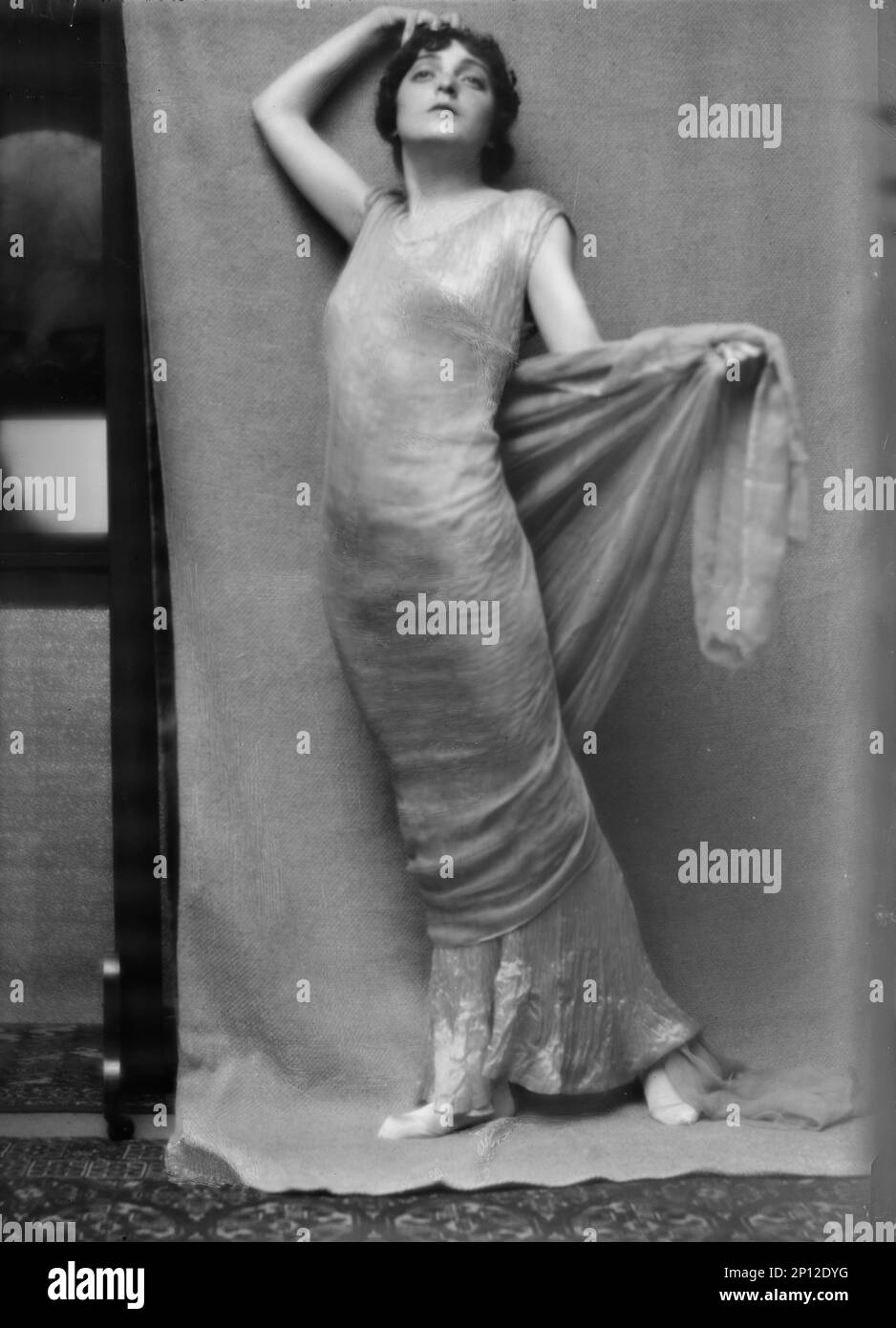 Full length portrait musical Black and White Stock Photos & Images - Alamy