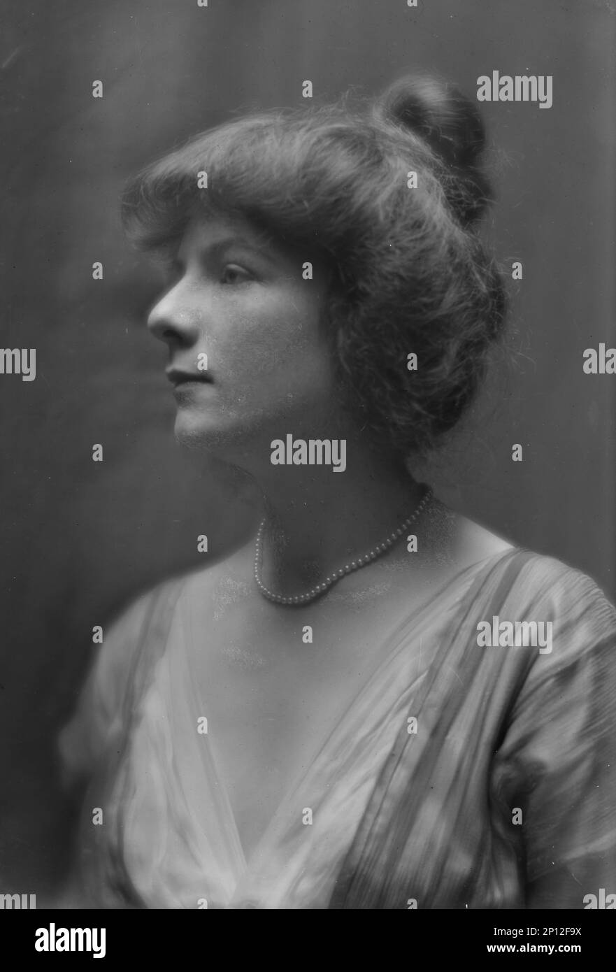 Ogilvie, Miss, portrait photograph, 1914 Jan. 23 Stock Photo - Alamy