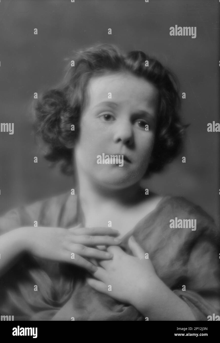 Peterson, Betty, Miss, portrait photograph, 1916 Mar. 4 Stock Photo - Alamy