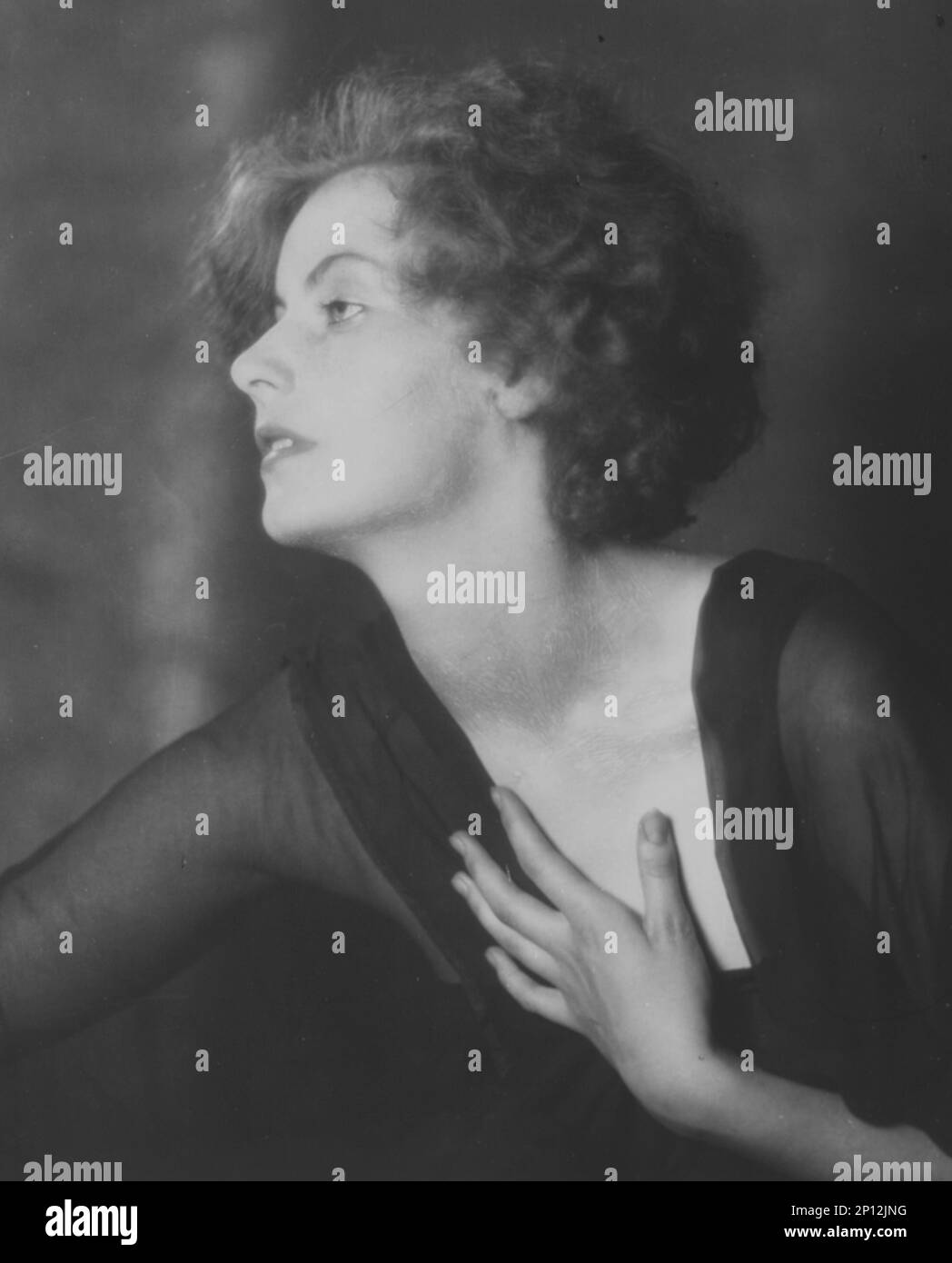 Greta garbo profile hi-res stock photography and images - Alamy