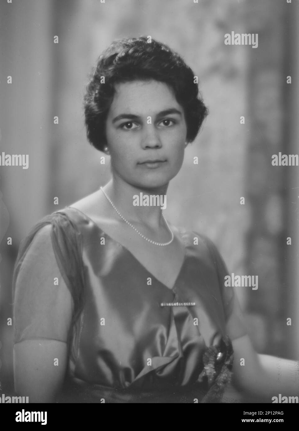 Sayles, Miss, portrait photograph, 1917 May 18 Stock Photo - Alamy