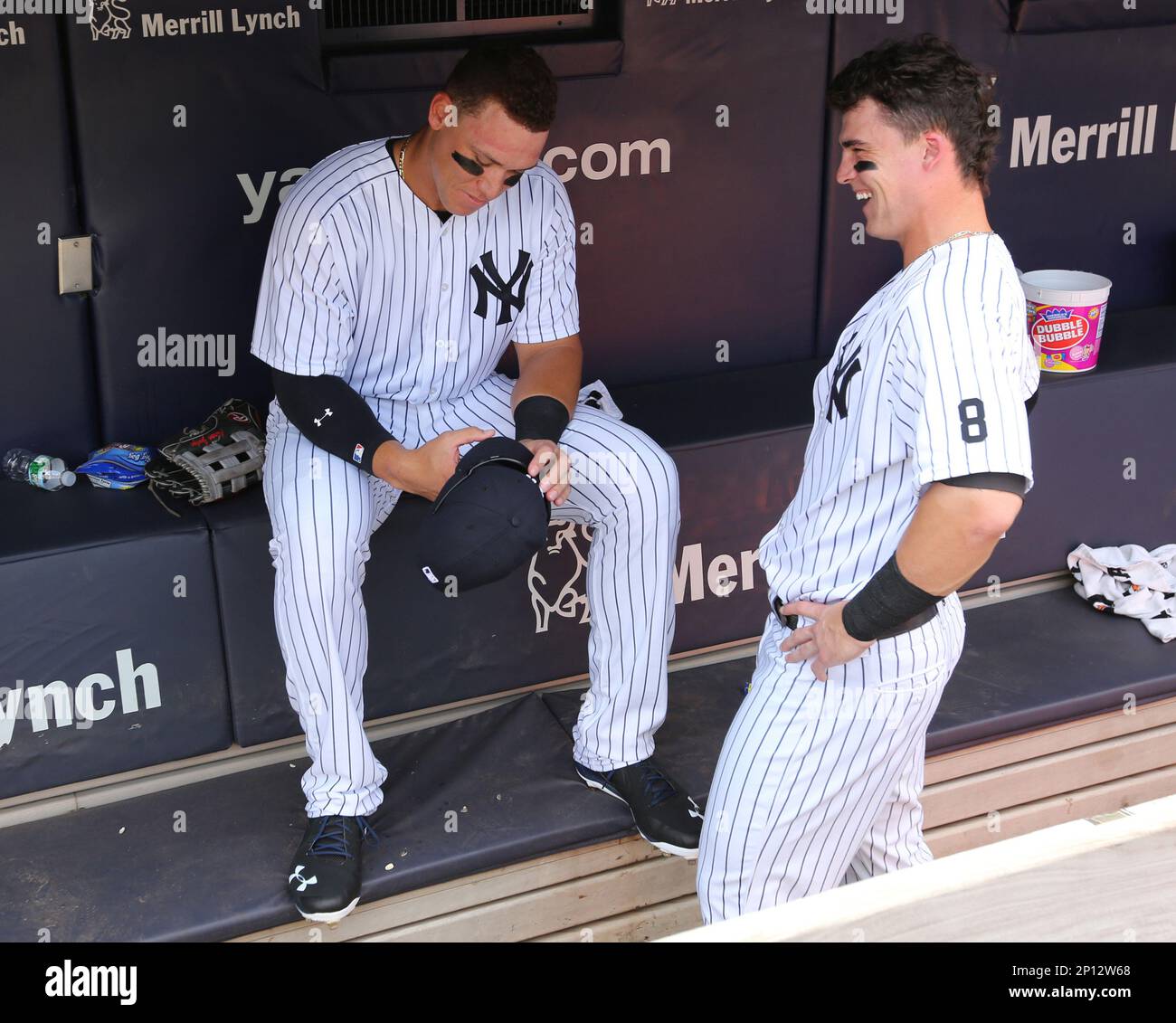 New York Yankees' Aaron Judge, left, and Tyler Austin talk in the ...
