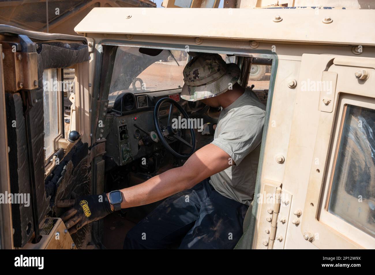 U.S. Air Force Staff Sgt. Maurice Kelly, 768th Expeditionary Air Base ...