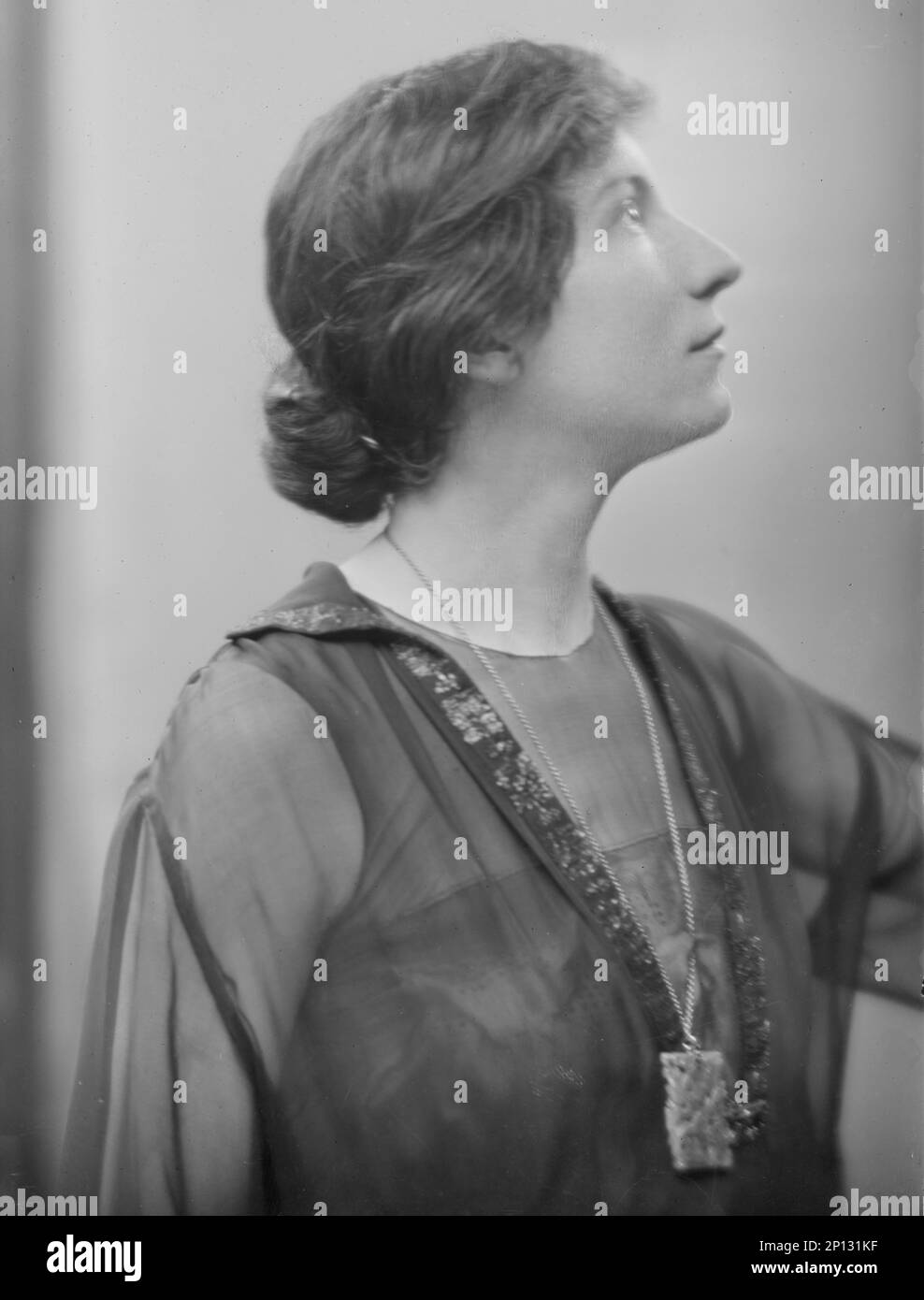 1920 young american woman fashion Black and White Stock Photos & Images ...