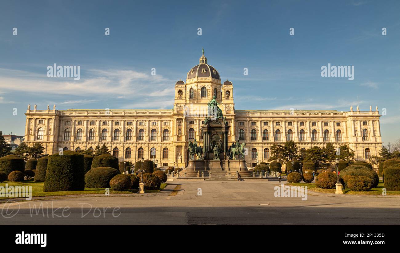 Parks and Palaces in Vienna Stock Photo - Alamy