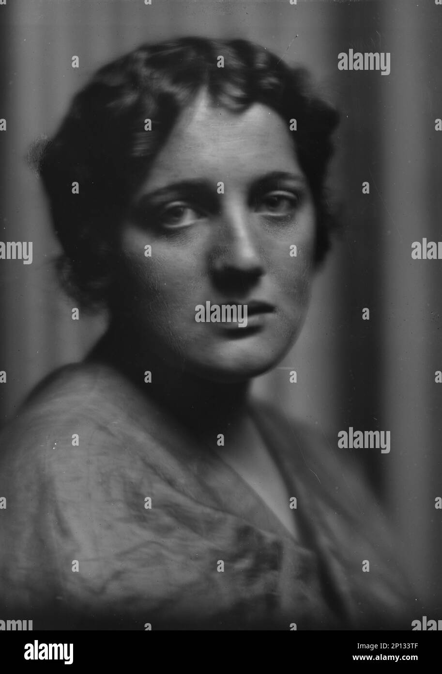 Elizabeth Milward's Instagram, Twitter & Facebook on IDCrawl