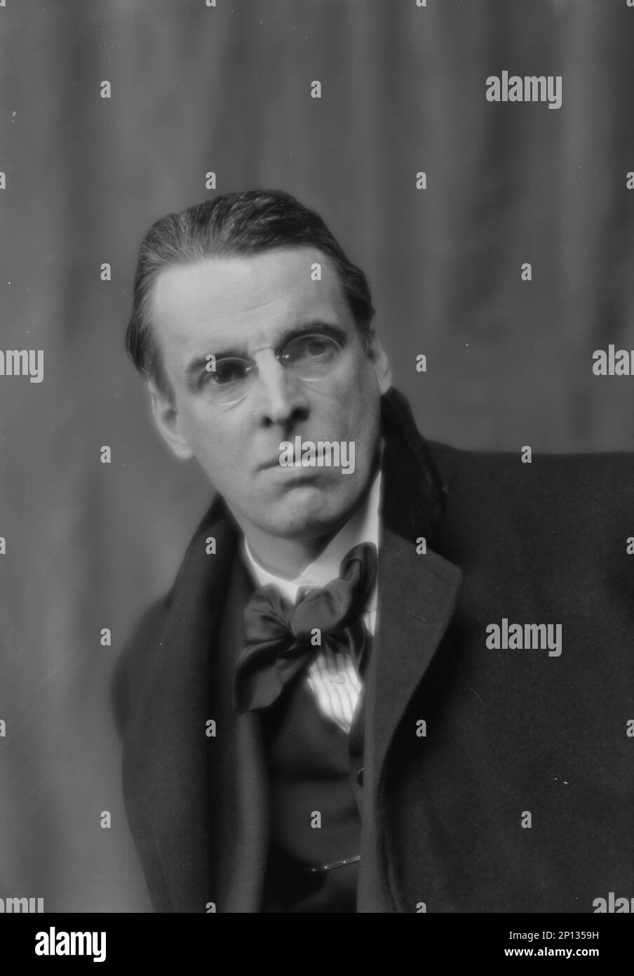 Wb william butler hi-res stock photography and images - Alamy