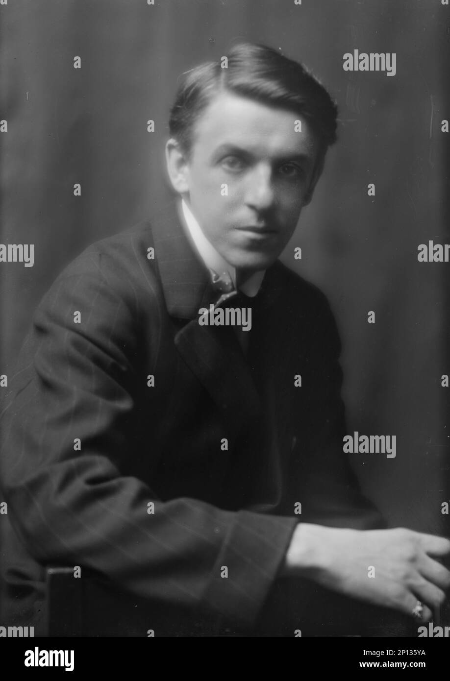 Photo portrait young guy Black and White Stock Photos & Images - Alamy