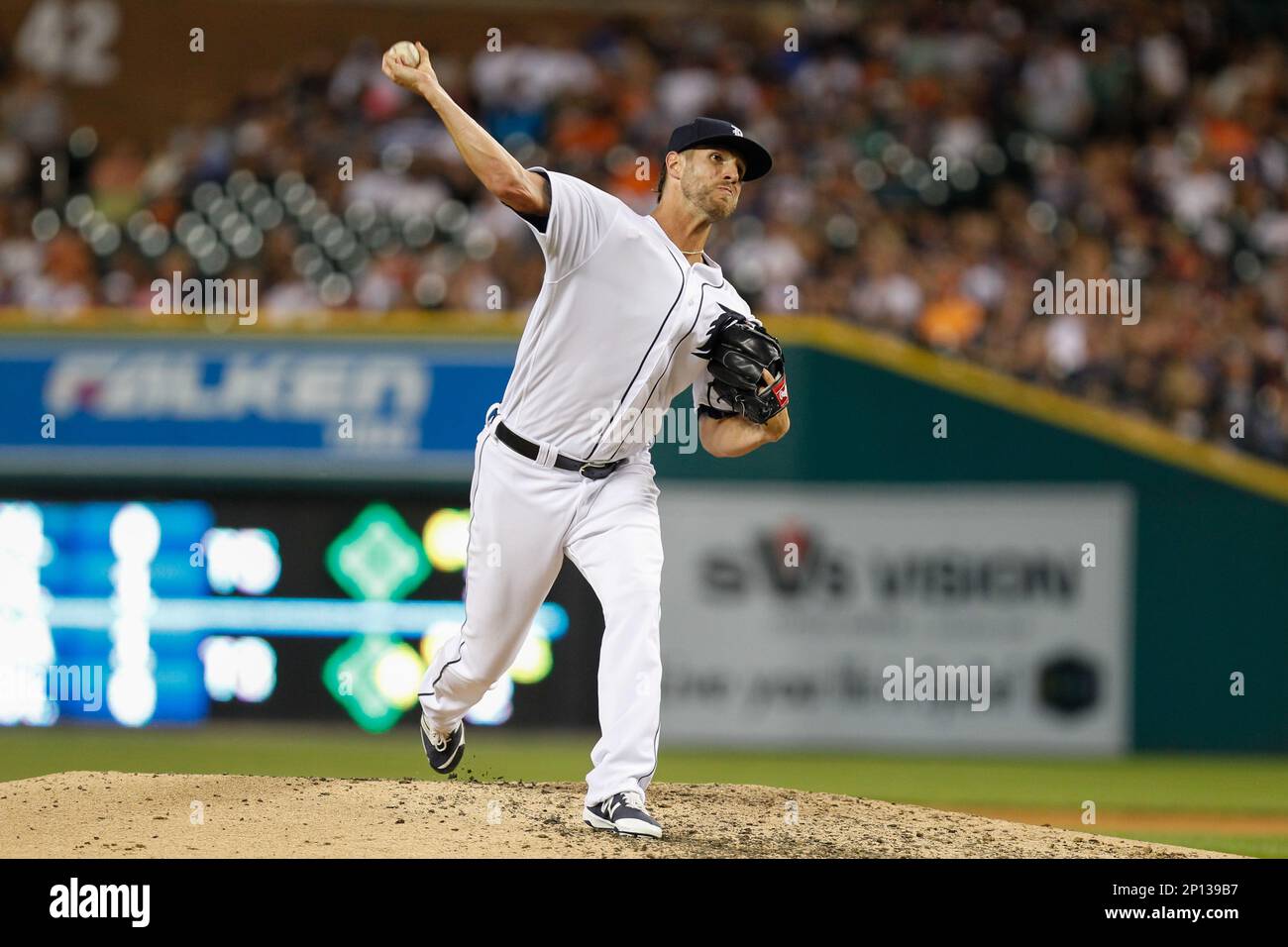 August 5, 2016: Detroit Tigers starting pitcher Shane Greene (61 ...