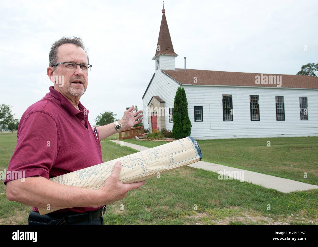 Larry Finley, executive director of Mid America Museum of Aviation and ...
