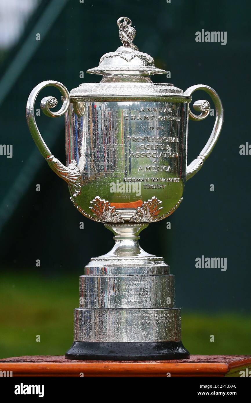 31 JUL 2016: The Wanamaker Trophy at the 1st hole of the final round of ...
