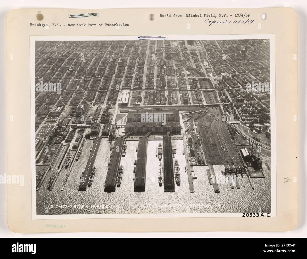 Aerial photograph of brooklyn hi-res stock photography and images - Alamy