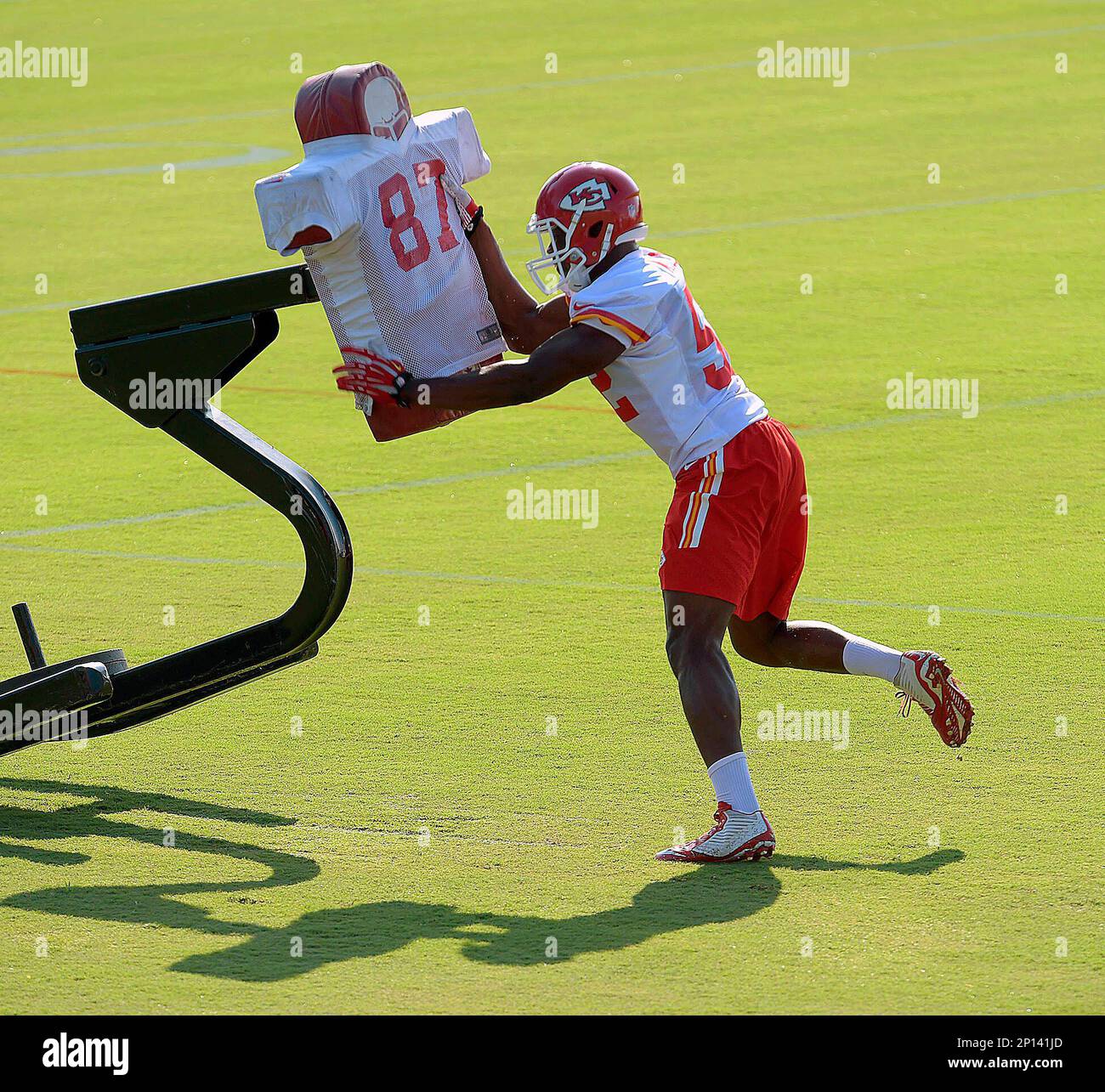Kansas City Chiefs linebacker Dadi Nicolas practices during NFL ...