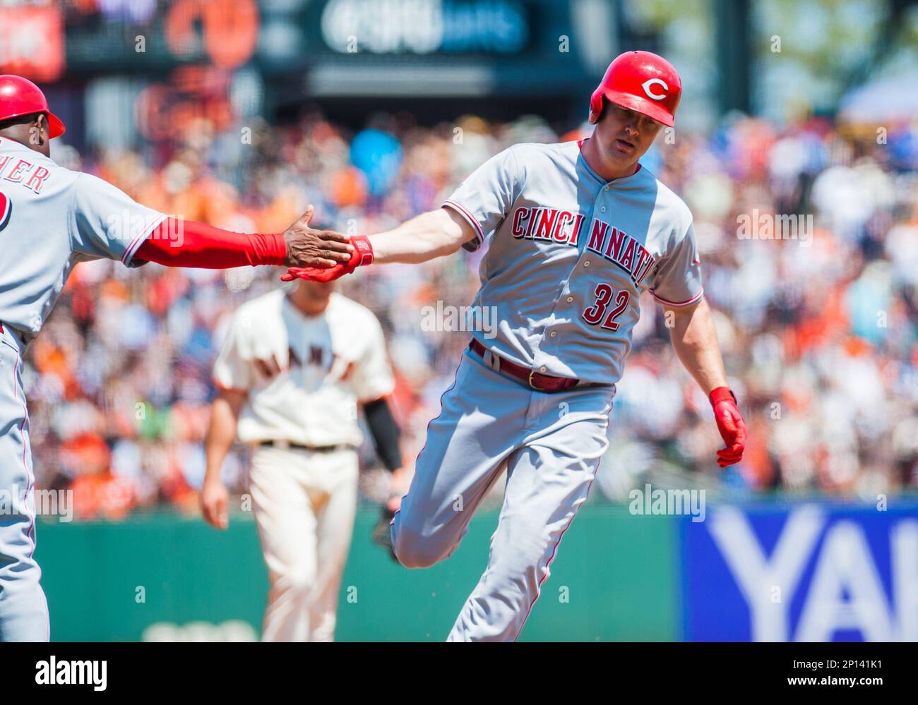 July 27,2016: Cincinnati Reds right fielder Jay Bruce (32) rounds the ...