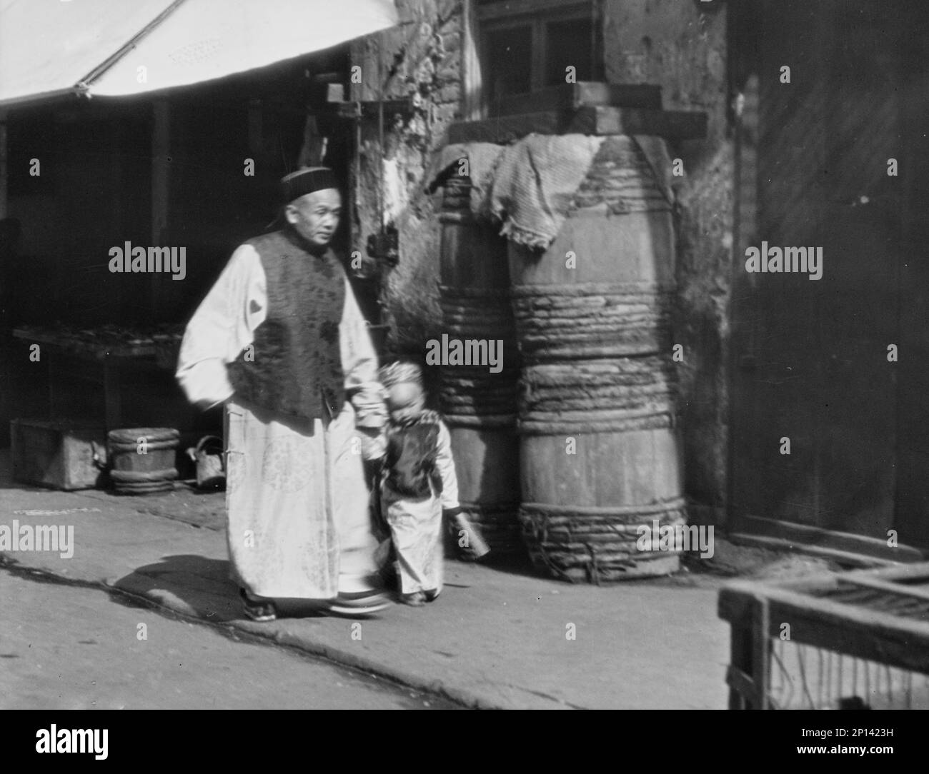 Gaudy fashion Black and White Stock Photos & Images - Alamy