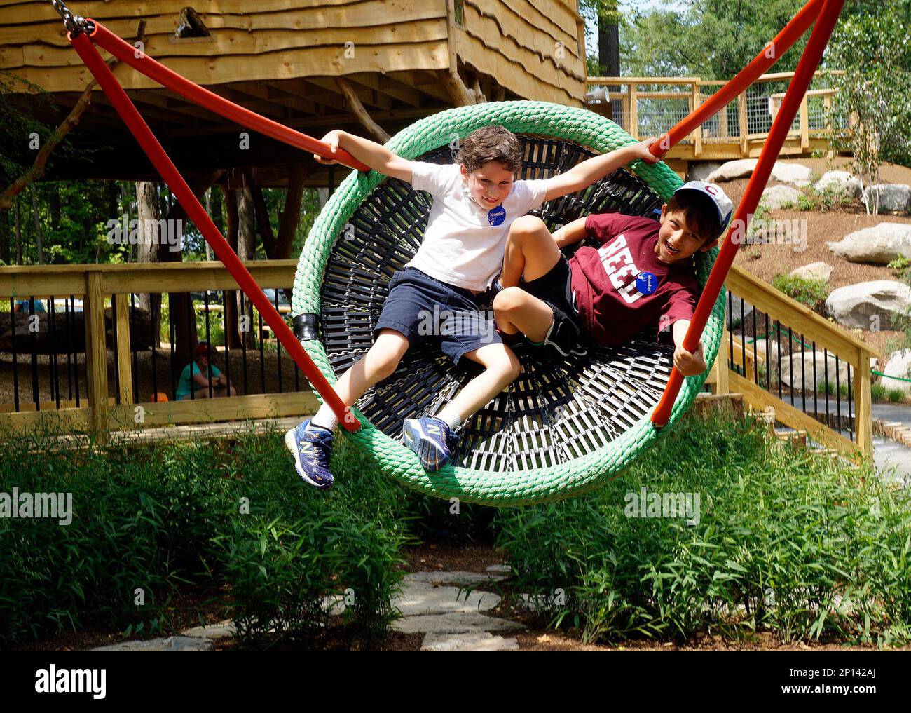 In this Sunday, July 17, 2016 photo, Zachary Abramovich, 7, and Reed ...