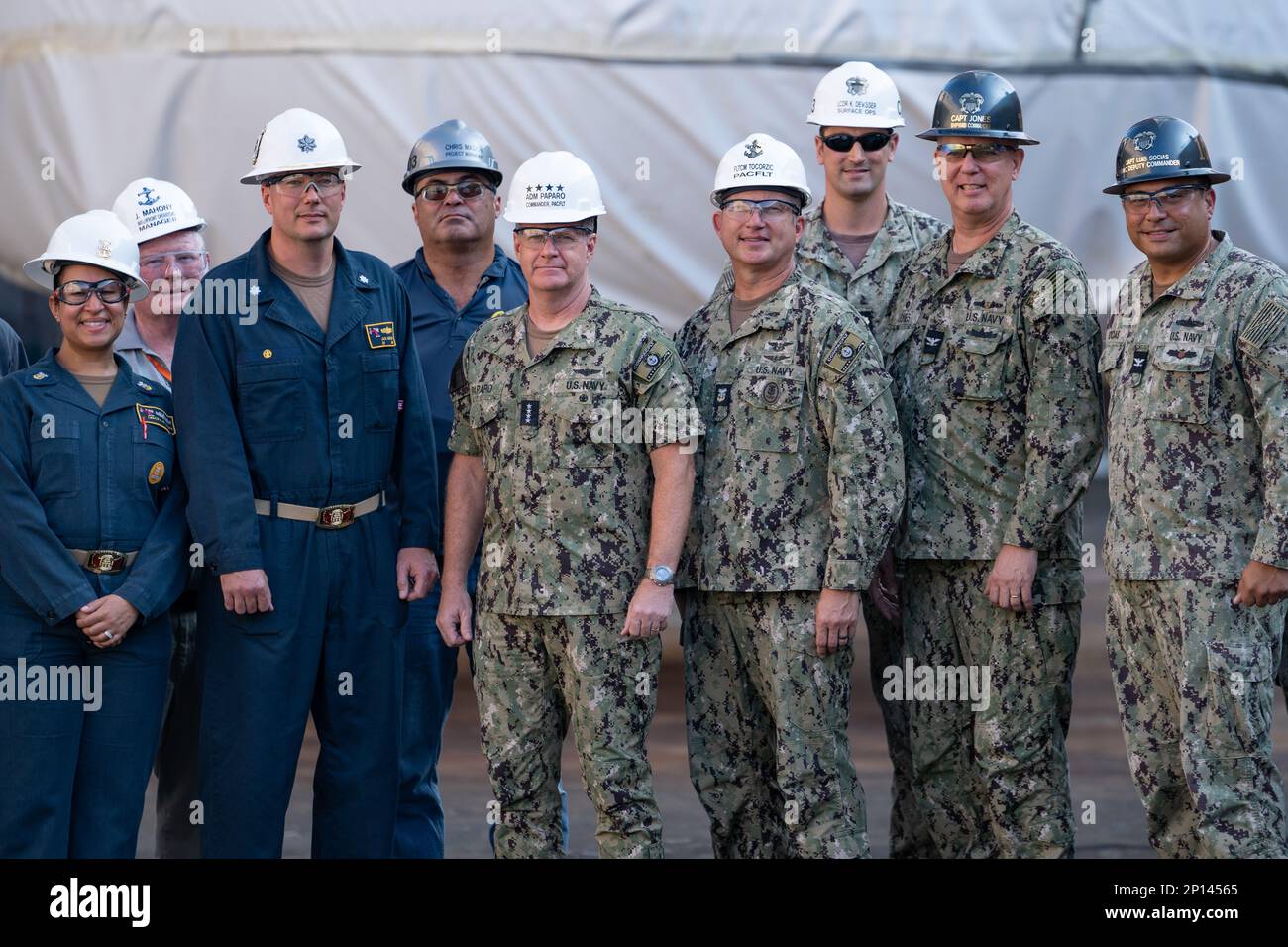 Adm. Samuel Paparo, commander, U.S. Pacific Fleet, met with shipyard ...