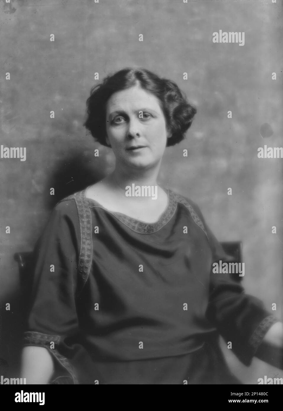 Duncan, Isadora, portrait photograph, between 1916 and 1918 Stock Photo ...