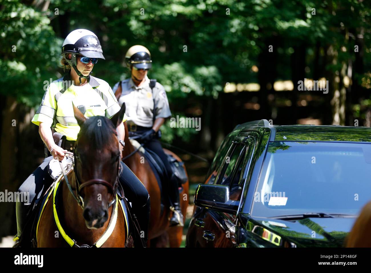 The Sheriff's Department Mounted Unit and the Massachusetts DCR Park ...