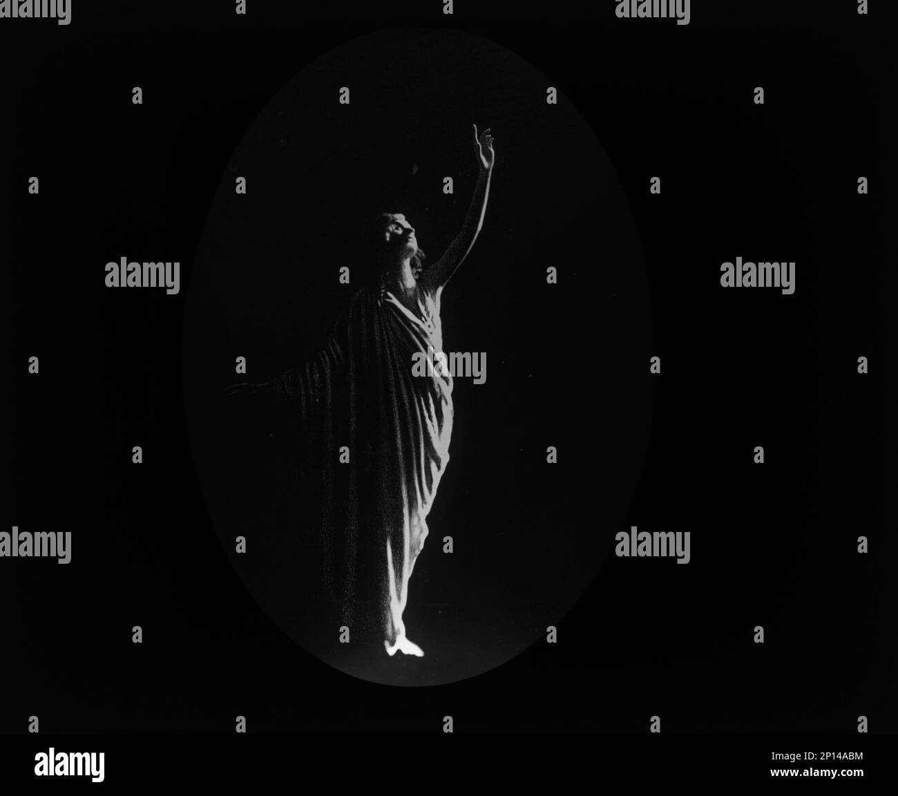 Isadora Duncan dancer, between 1915 and 1923 Stock Photo - Alamy