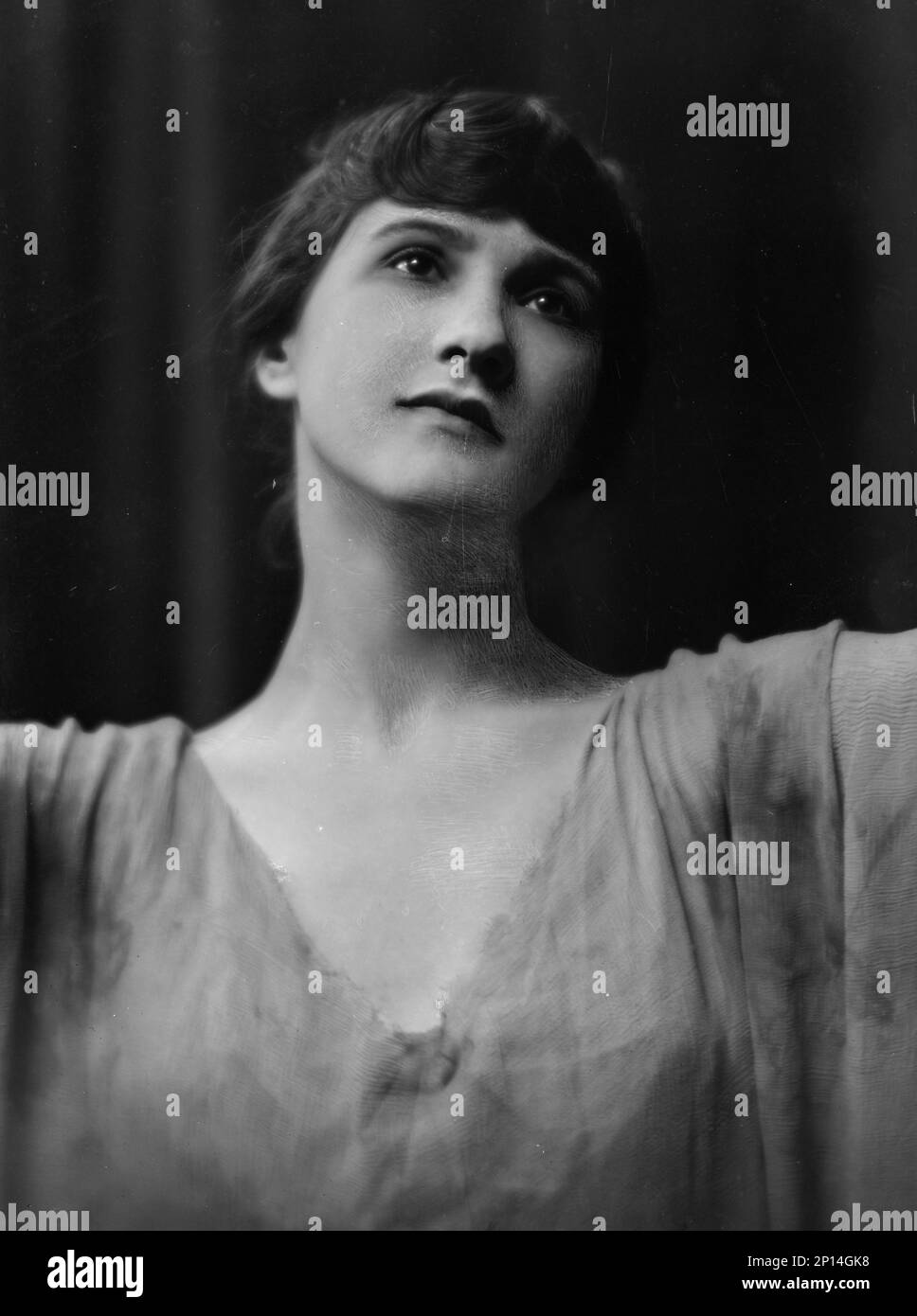 Isadora Duncan dancer, portrait photograph, between 1915 and 1923 Stock ...