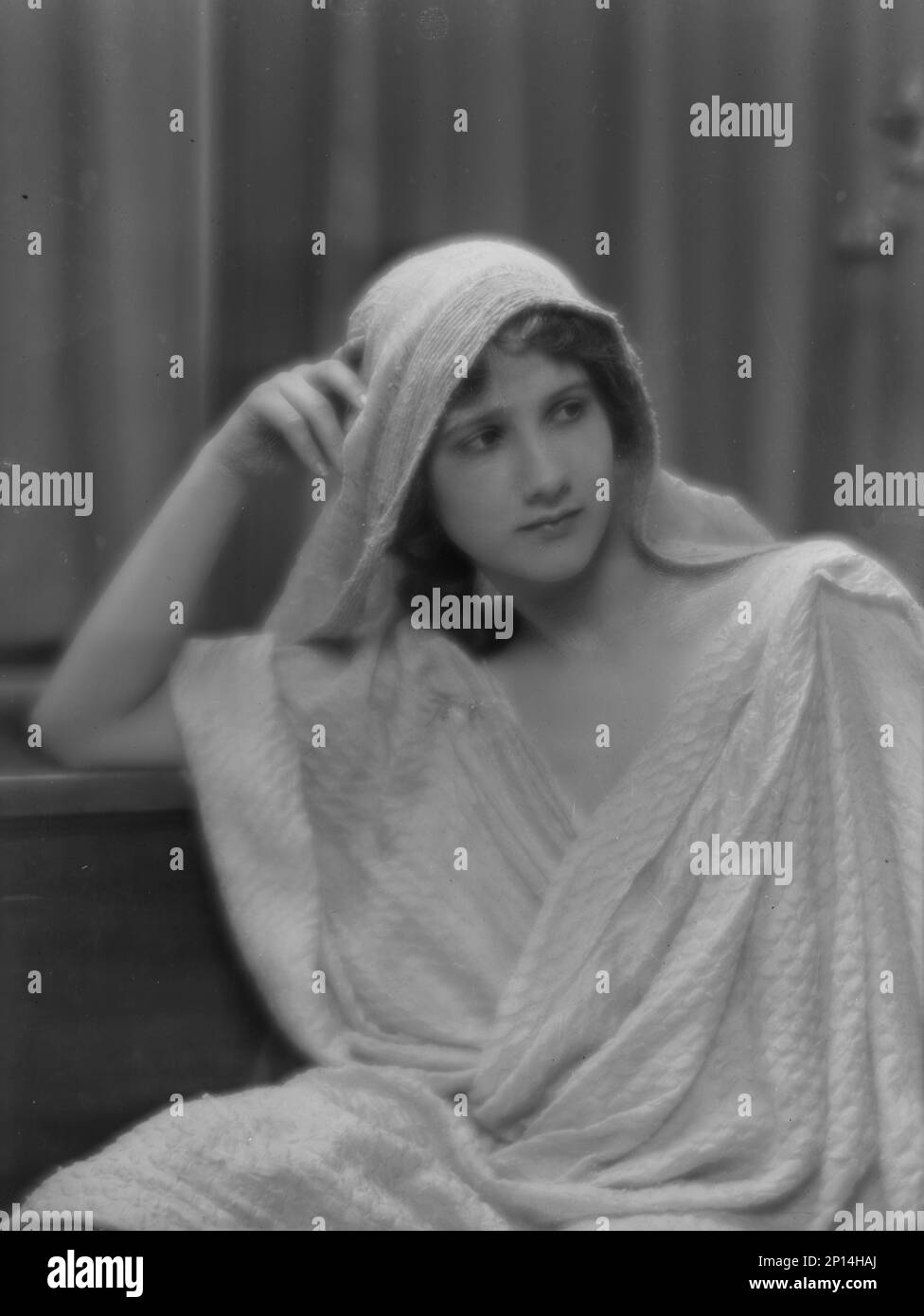 Isadora Duncan dancer, portrait photograph, between 1915 and 1923 Stock ...