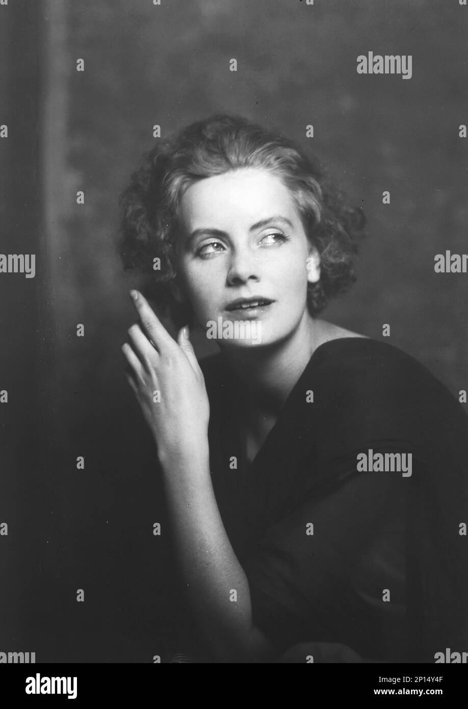 Miss Greta Garbo, portrait photograph, 1925 July 31. Address: Commodore ...