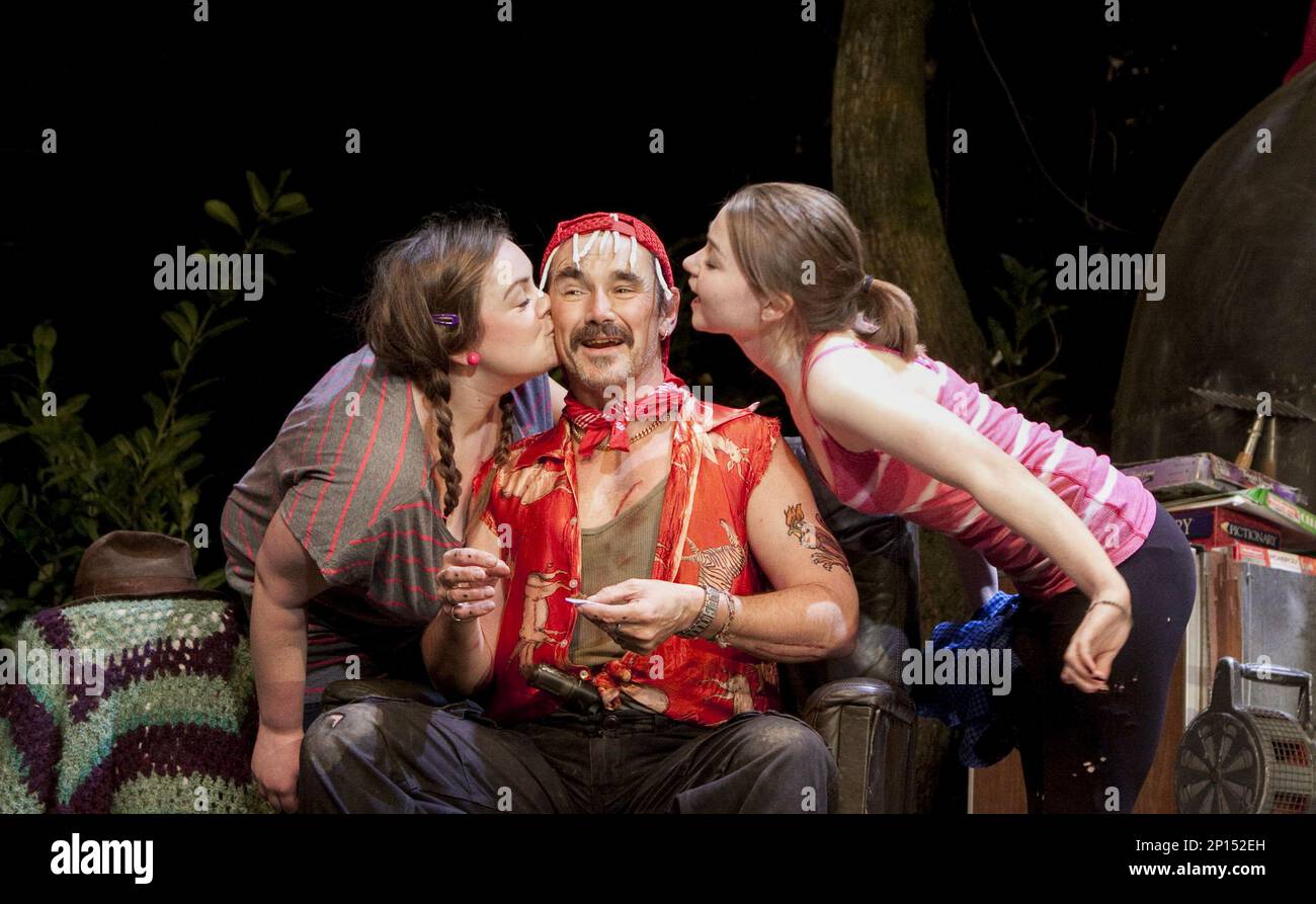 l-r: Charlotte Mills (Tanya), Mark Rylance (Johnny 'Rooster' Byron ...