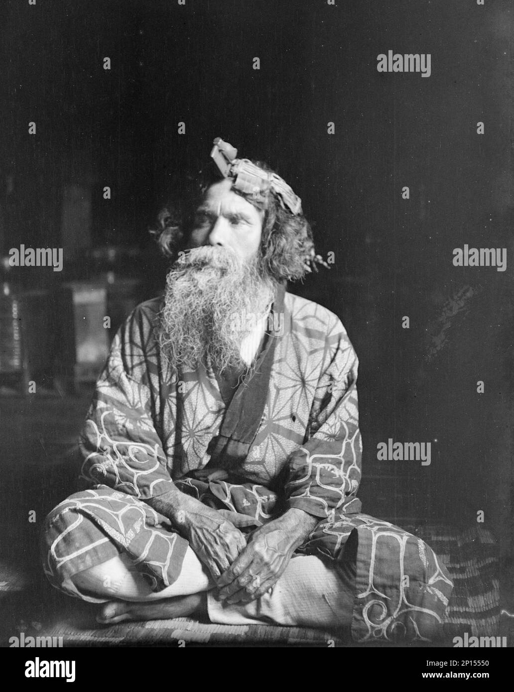 Indigenous man wearing black Black and White Stock Photos & Images - Alamy