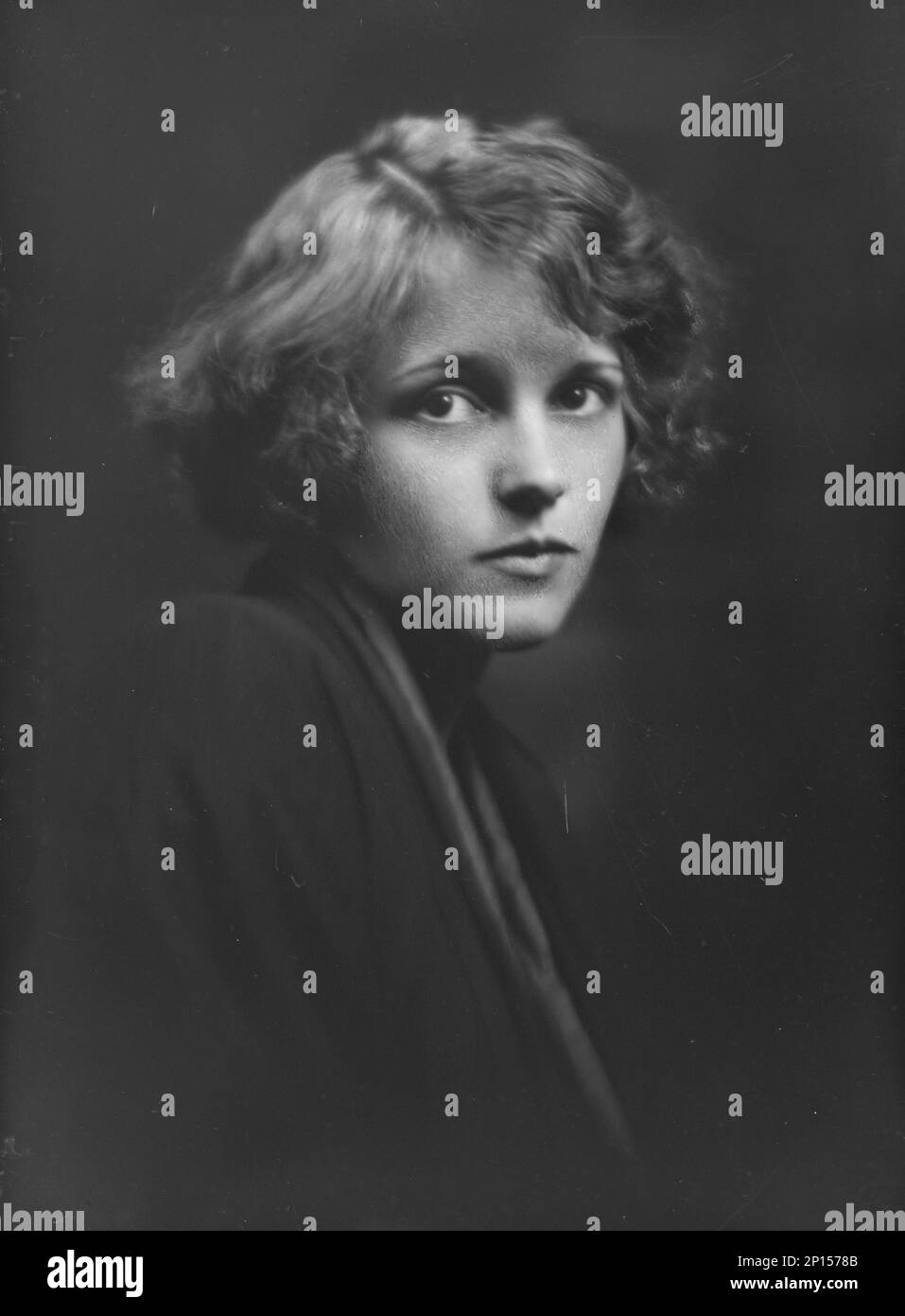Mrs. Anderson, portrait photograph, 1917 Dec. 1 Stock Photo - Alamy