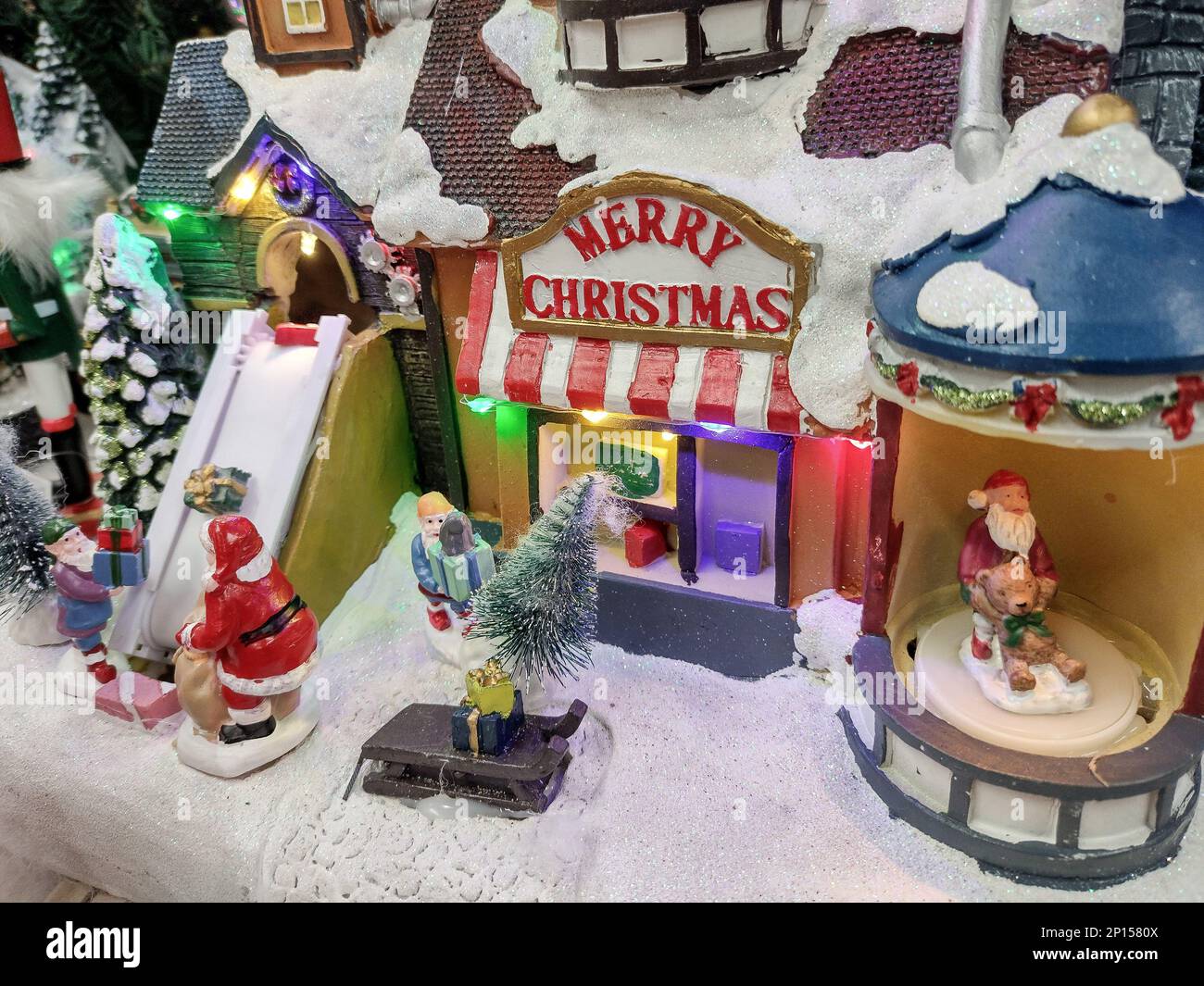 Miniature christmas scene hi-res stock photography and images - Alamy