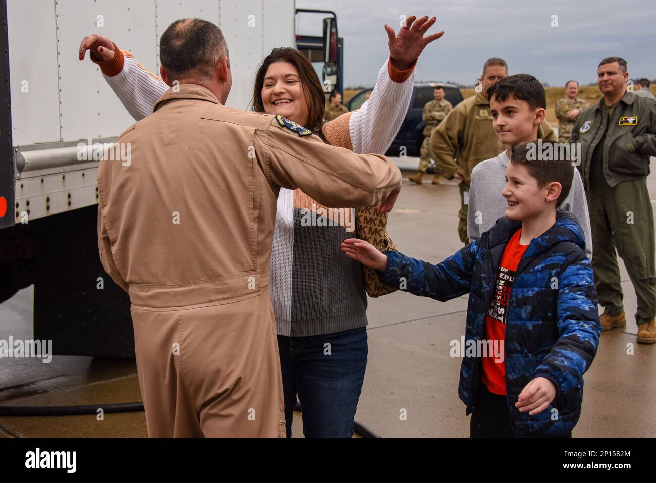 Nearly 100 Pennsylvania Air National Guardsmen with the 171st Air ...