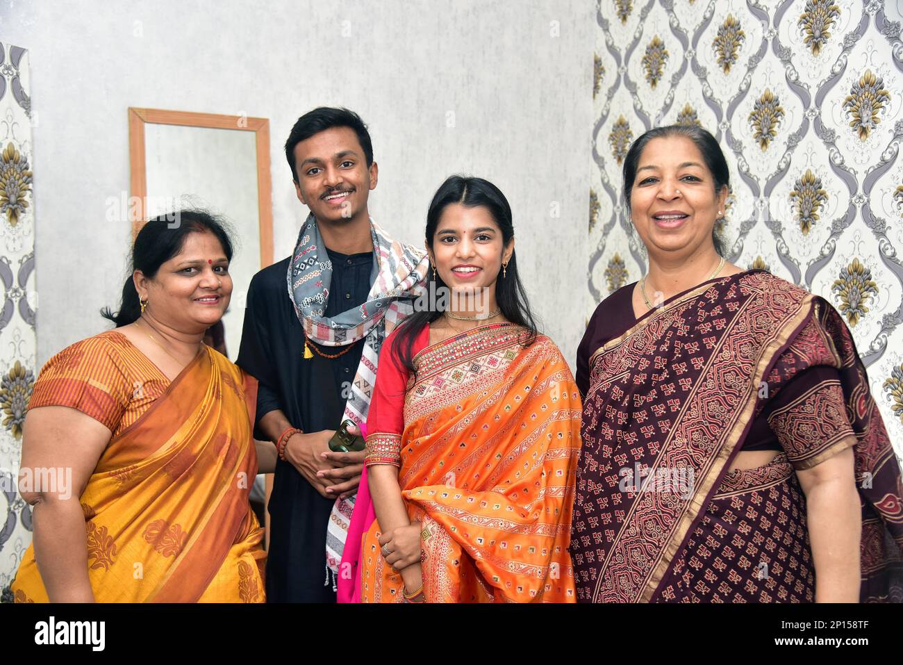 March 2, 2023, Bikaner, Rajasthan, India: Fans photoshoot with folk ...